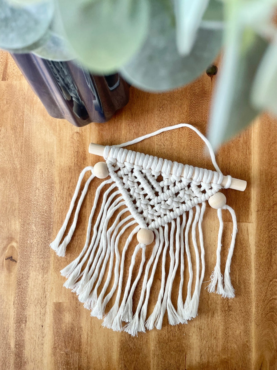 How to Macrame: An Easy Guide for Beginners – Protasm