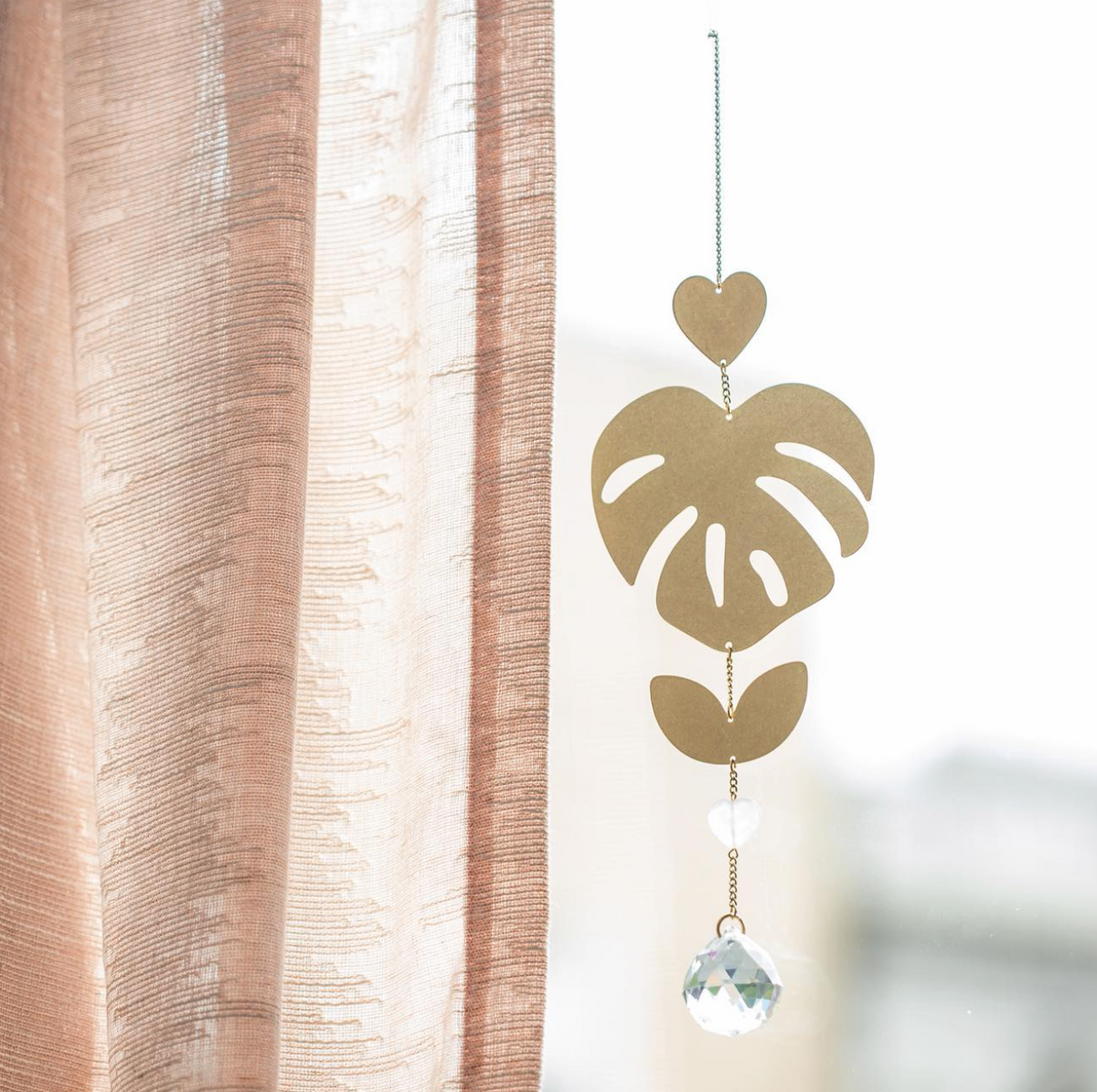 Monstera Sun Catcher – Protasm